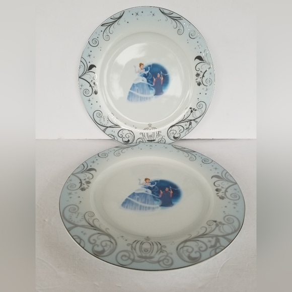 Dining | Nwt 2 Zrike Disney Princess Fairy Cinderella Dinner Plates ...